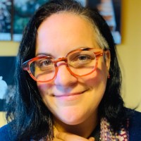 VANESSA SHIELDS – SPREAD LOVE.